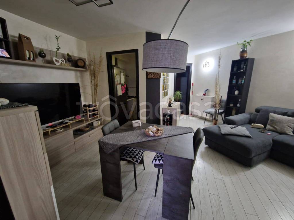 Villa a Schiera in vendita a Ronciglione via Monte Amiata