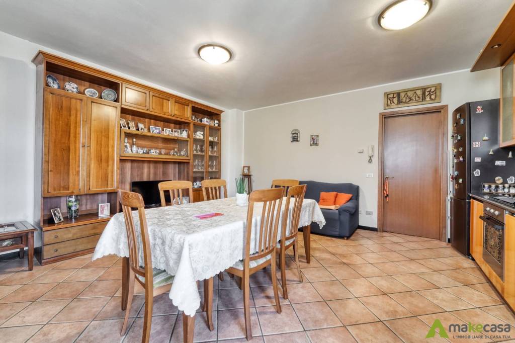 Appartamento in vendita a Mulazzano via IV Novembre, 128