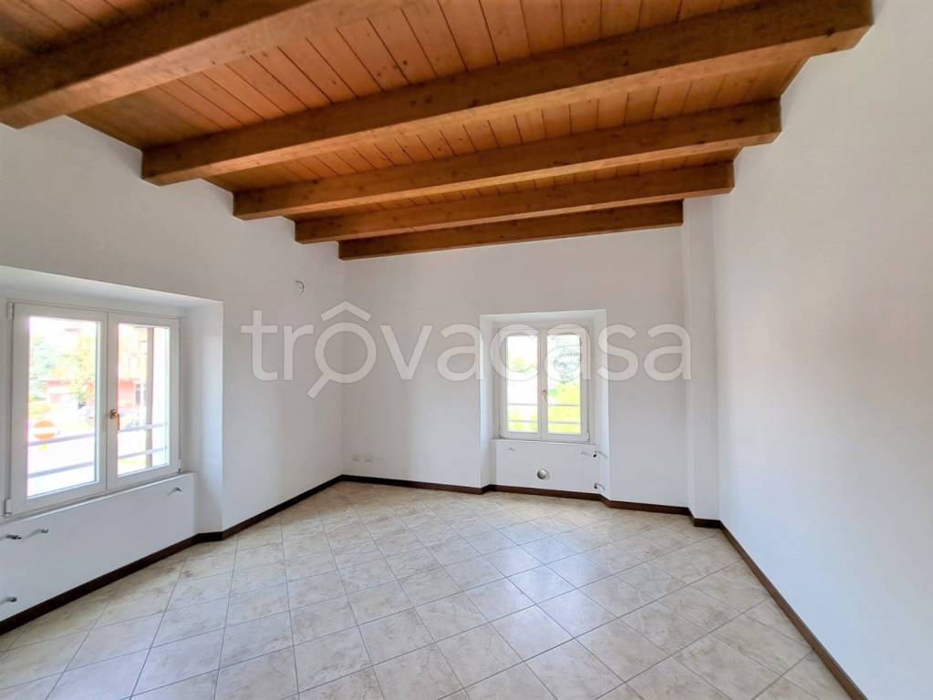 Appartamento in vendita a Brembate via Bergamo, 17B