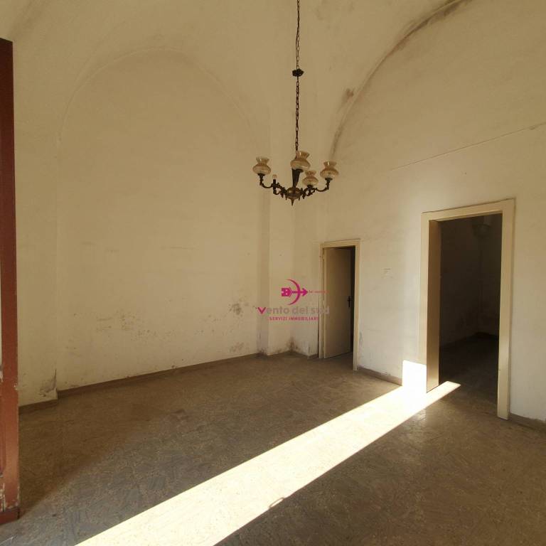 Casa Indipendente in vendita a Carmiano via Montesano, 47