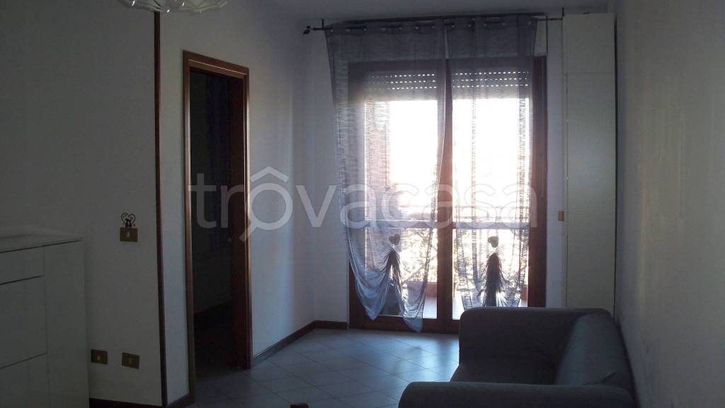 Appartamento in vendita ad Aprilia via Belgio, 17