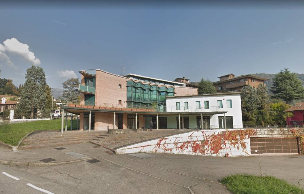 Appartamento all'asta a Caprino Bergamasco via Filatoio, 5