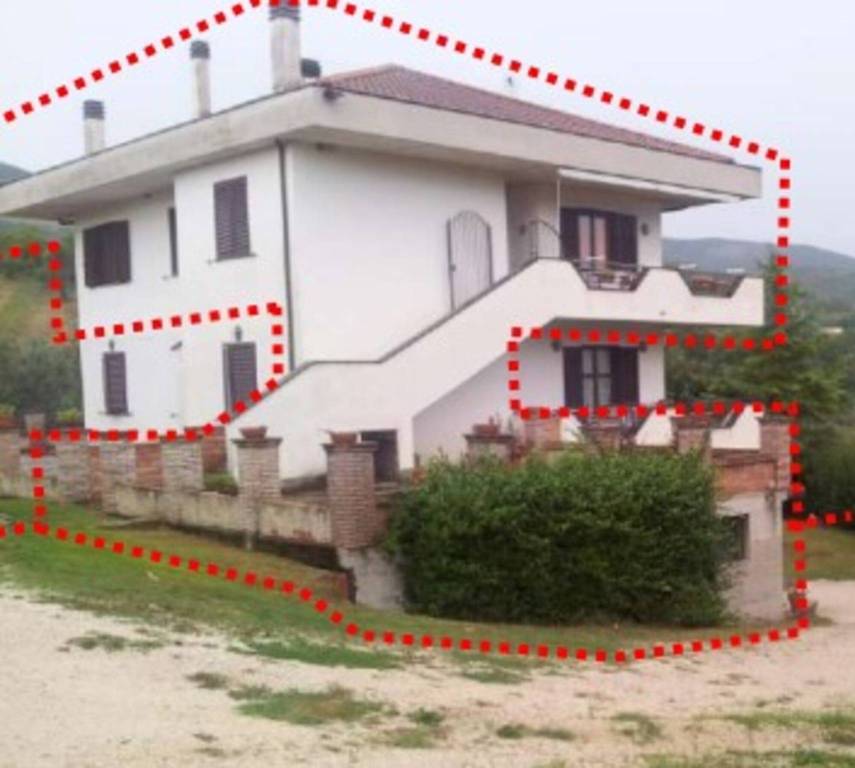 Appartamento all'asta a Montopoli di Sabina via Paradiso