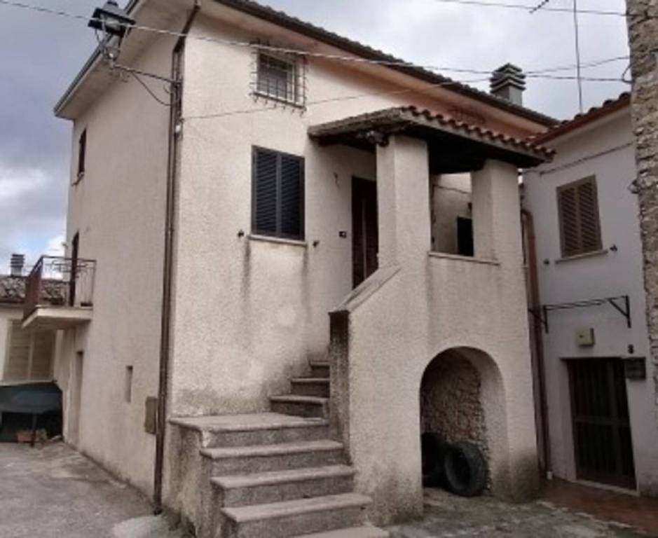 Appartamento all'asta a Torricella in Sabina località Cotti