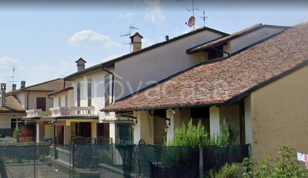 Appartamento all'asta a Castelnuovo Bocca d'Adda via Dante Alighieri, 7