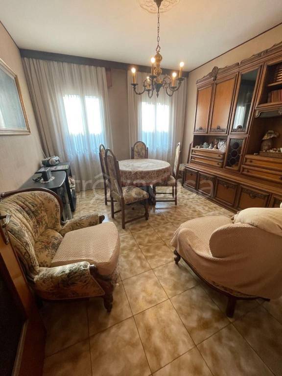 Appartamento in vendita a Mira via Cristoforo Colombo