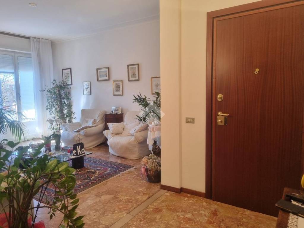 Appartamento in vendita a Parma via Fermo Ognibene, 18