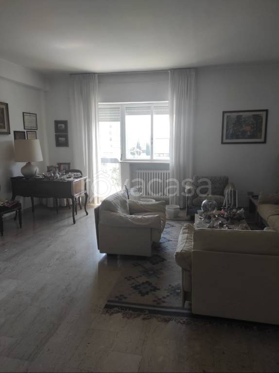 Appartamento in in vendita da privato a Taranto via Veneto, 116