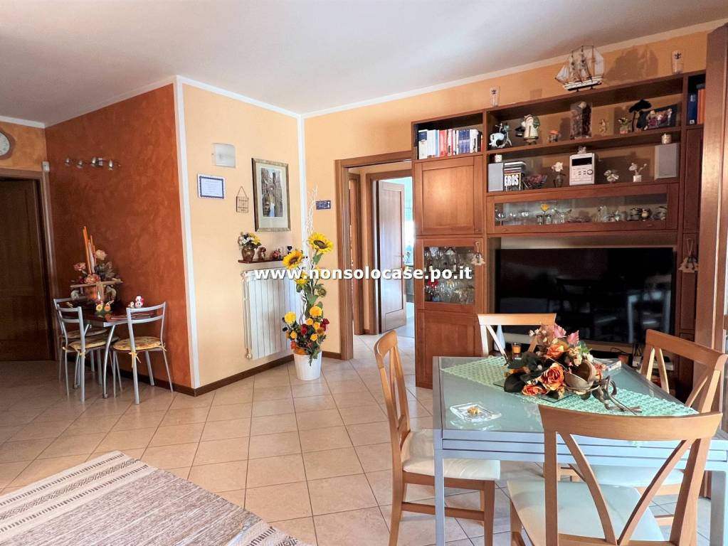 Appartamento in vendita ad Agliana via Cantone