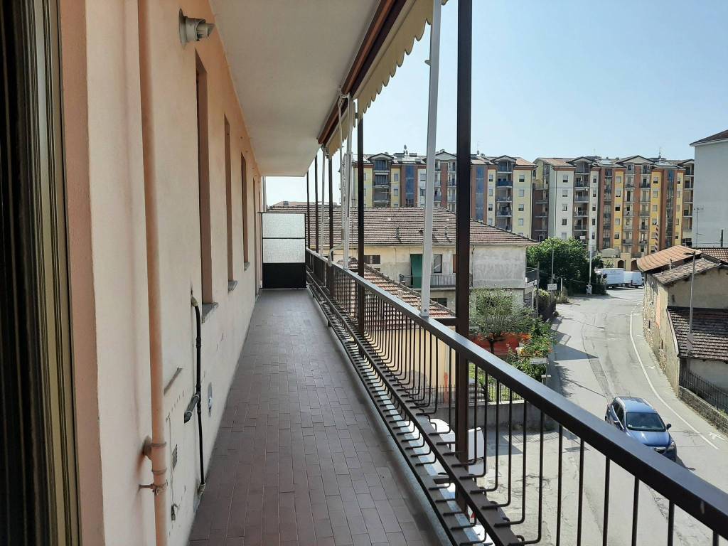 Appartamento in vendita ad Acqui Terme via Michelangelo Buonarroti, 38