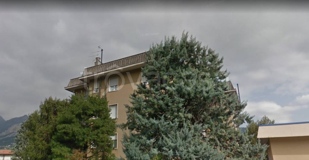 Appartamento all'asta a Olginate via Cesare Cantù, 85