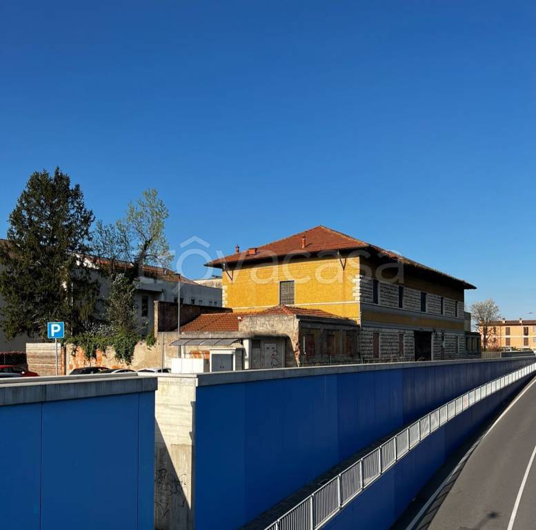 Intero Stabile in in vendita da privato a Brescia via delle Rose, 5