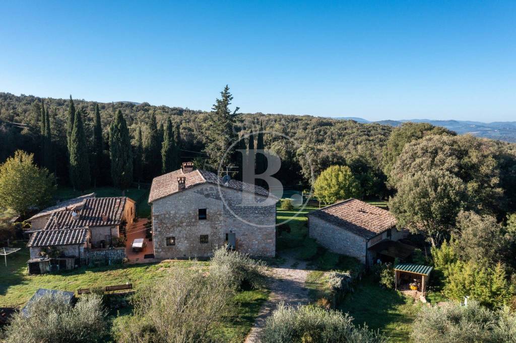 Colonica in vendita a Monteriggioni strada di Strove
