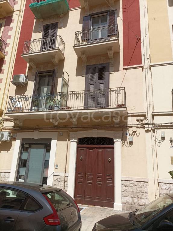 Appartamento in in vendita da privato a Bari via Arcivescovo Vaccaro, 8
