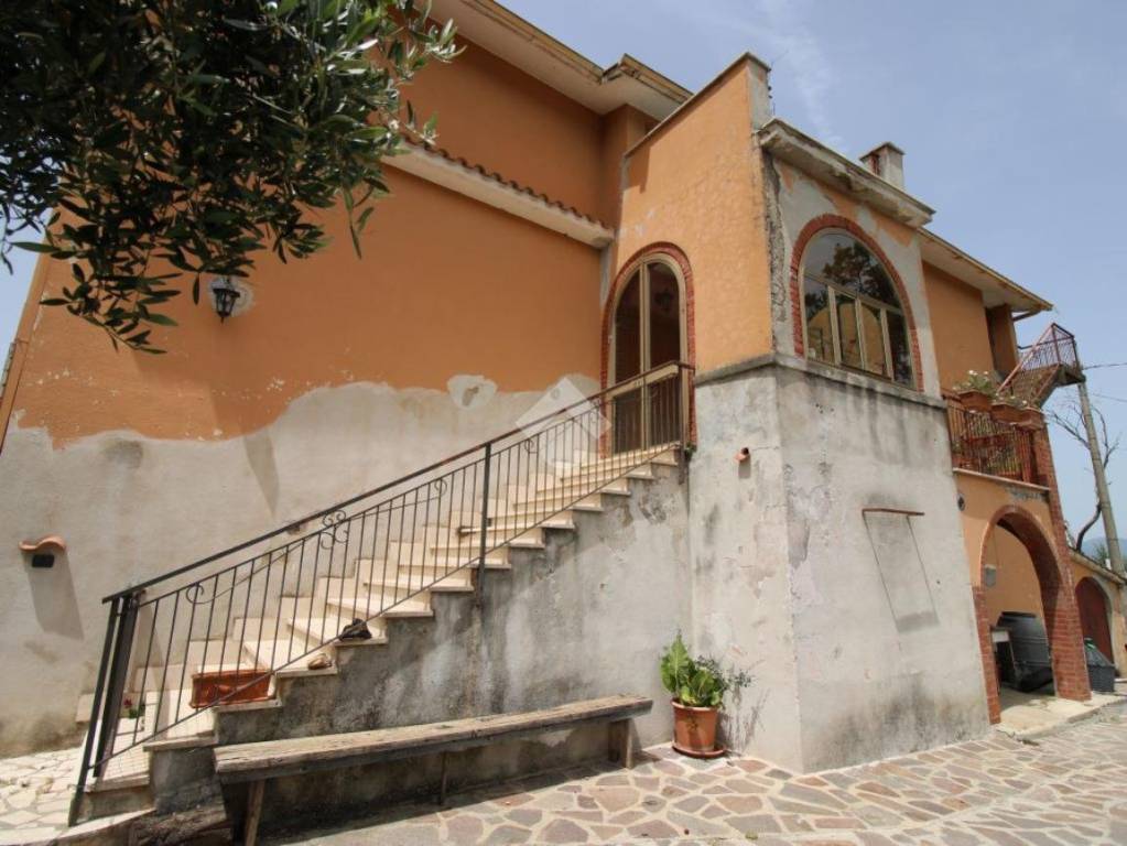 Villa in vendita a Poggio Catino via piane, 15