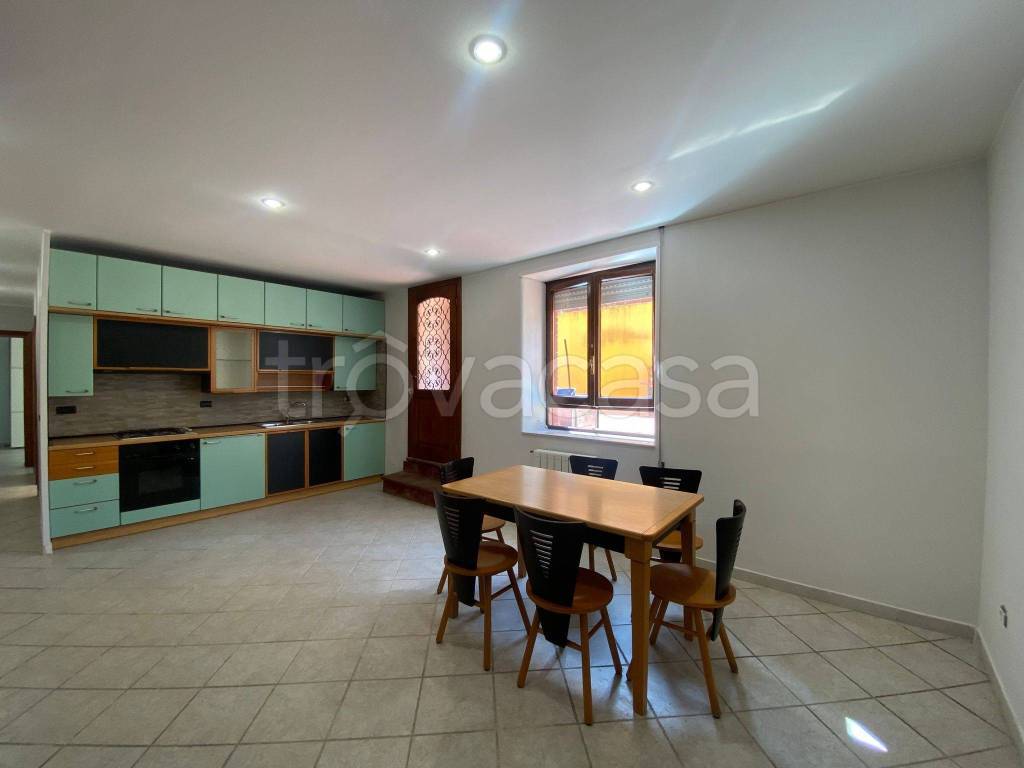 Appartamento in in vendita da privato a Civitavecchia via Leopoli, 13