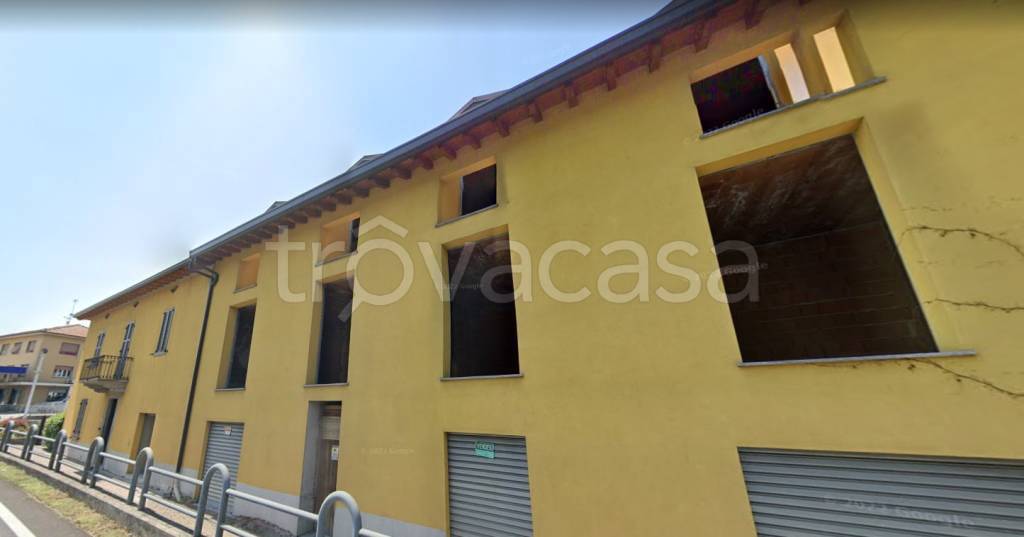 Appartamento all'asta a Calco via Nazionale