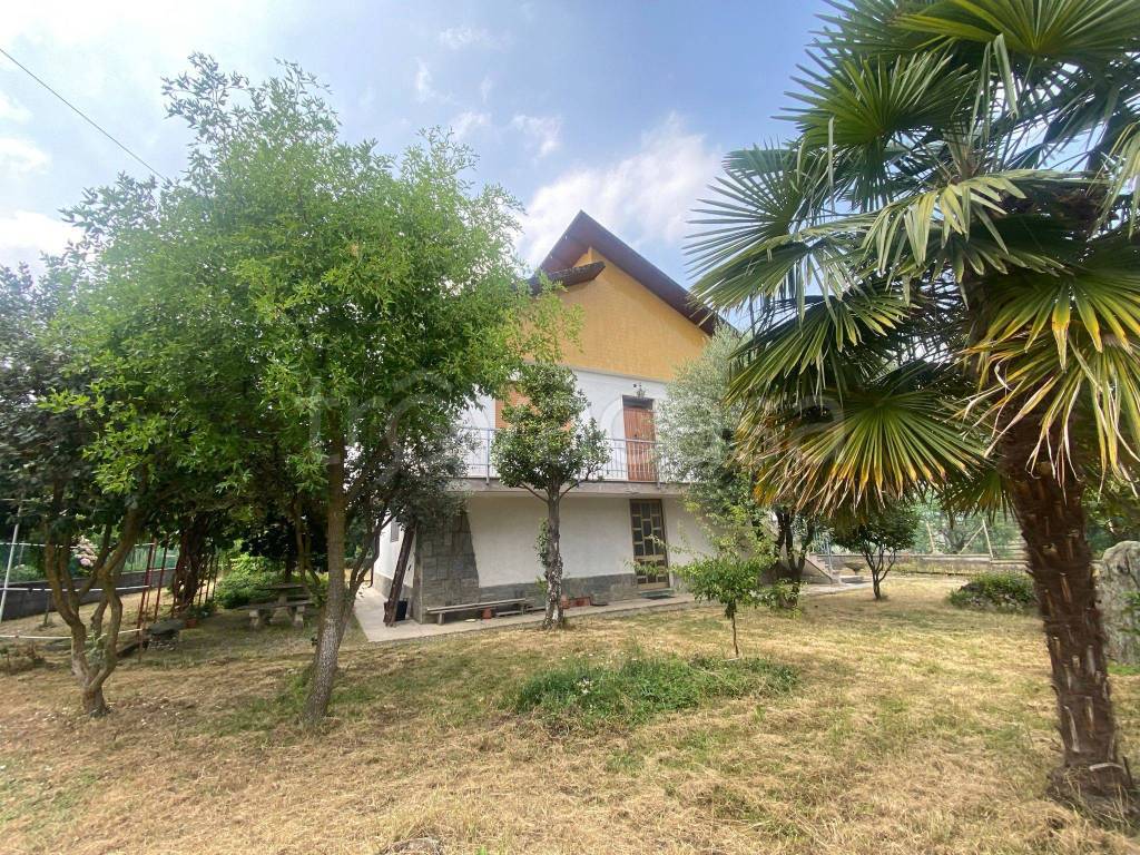 Villa in vendita a Bruino via dei Platani