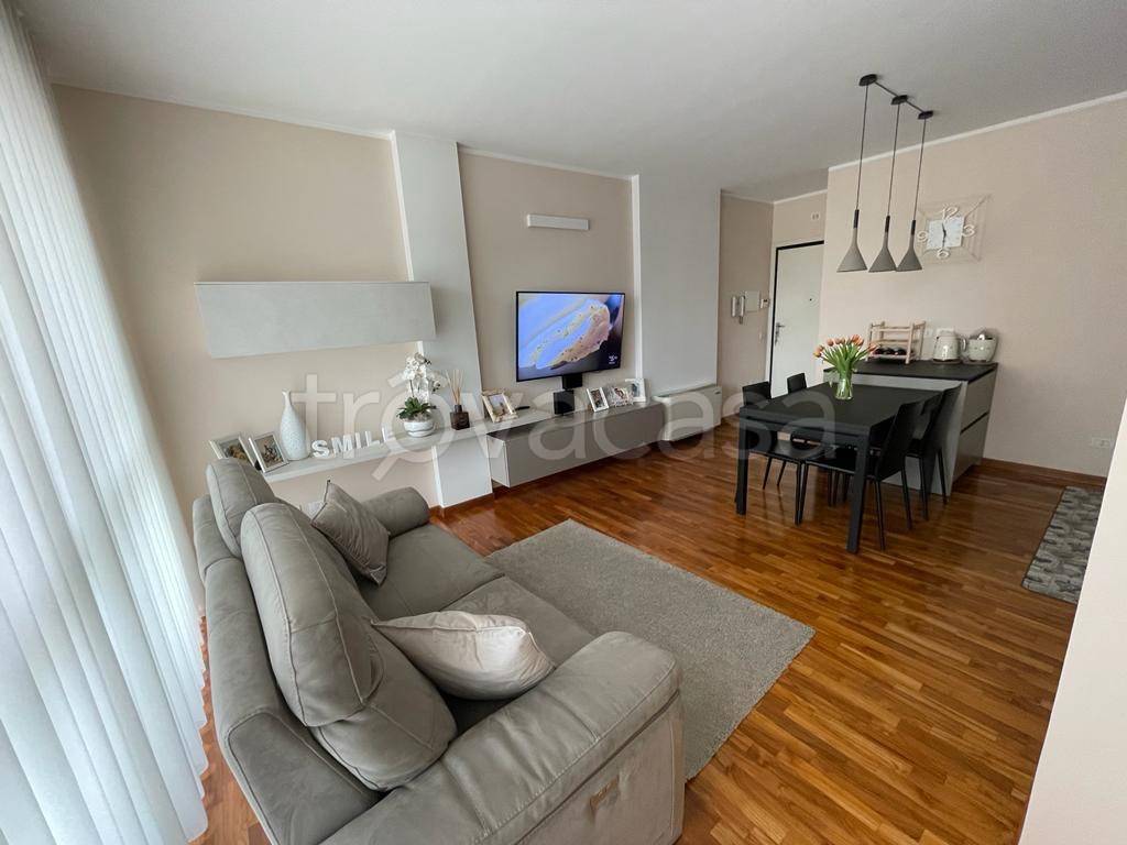 Appartamento in in vendita da privato a Lodi via Paolo Dunieri, 4