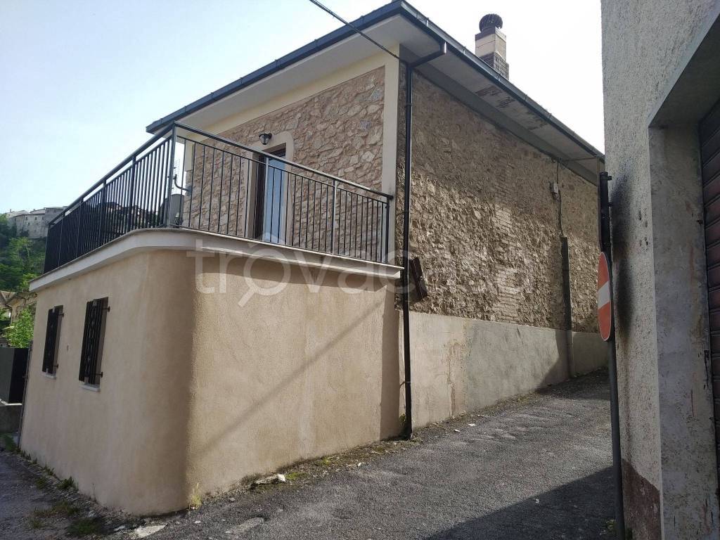 Villa in in vendita da privato a Contigliano via Giacomo Matteotti, 58