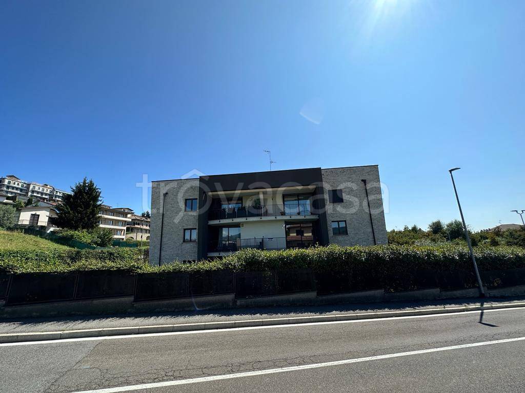 Appartamento in vendita a Cantù via Aurelio Saffi, 25