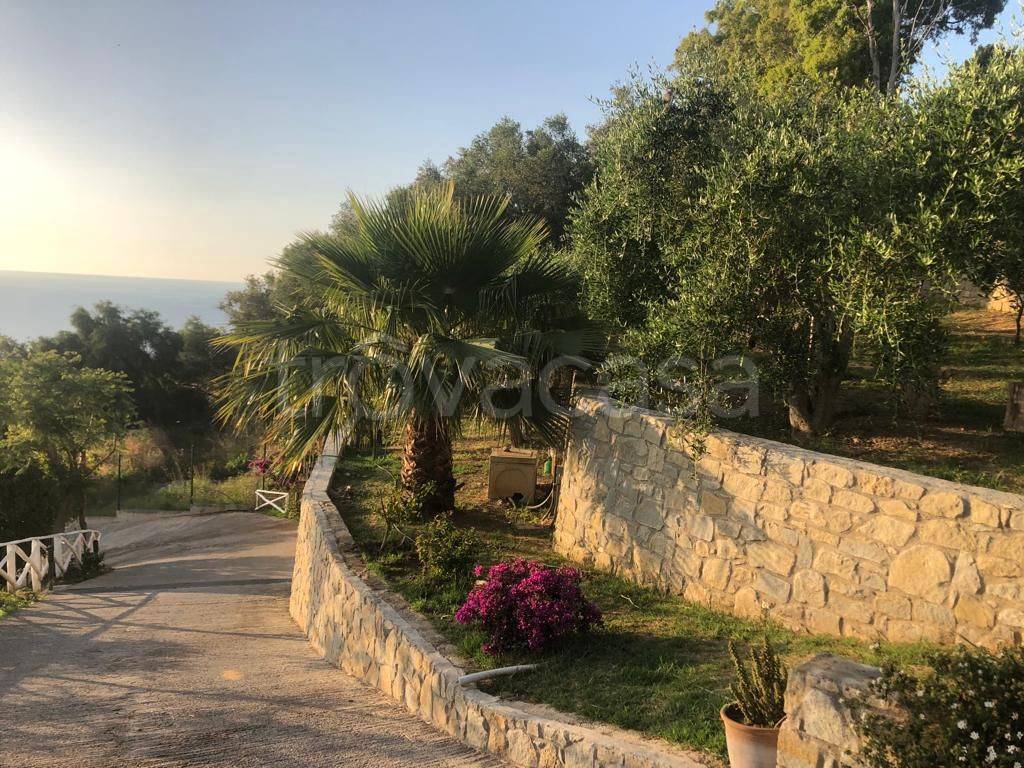 Villa in in vendita da privato a Capo d'Orlando contrada Forno Alto