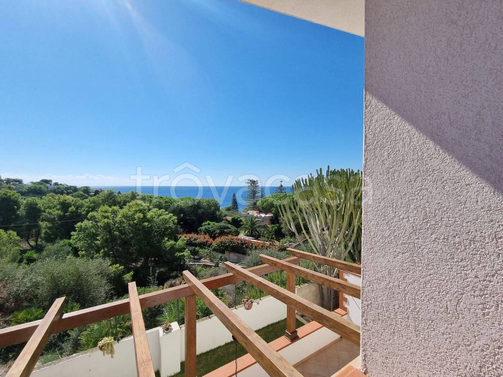 Appartamento in in vendita da privato a Siracusa strada Capo Murro di Porco, 232