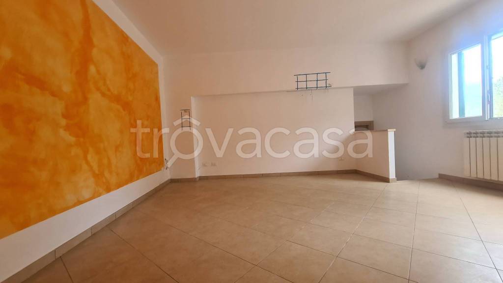 Appartamento in vendita a Diano San Pietro via Poggio