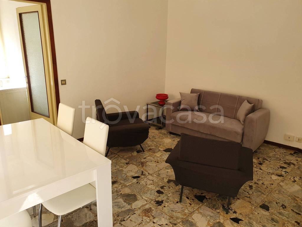 Appartamento in in vendita da privato a Cremona via Tofane, 23