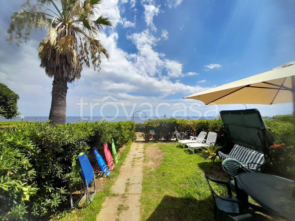 Appartamento in in vendita da privato a Monasterace via Nazionale, 15