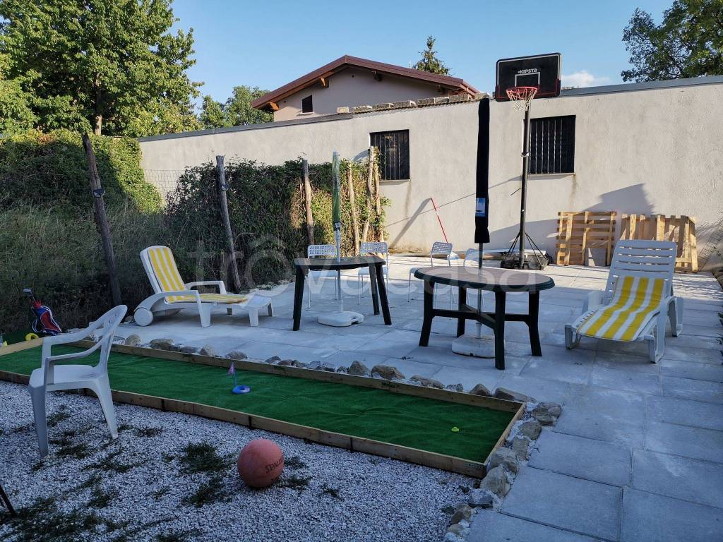 Appartamento in in vendita da privato a Pizzoli via Arischia, 195