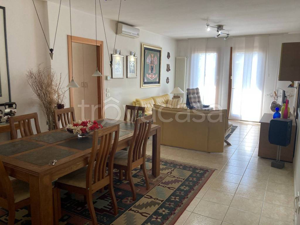 Appartamento in vendita a Castelnuovo del Garda via Montano Montini, 1