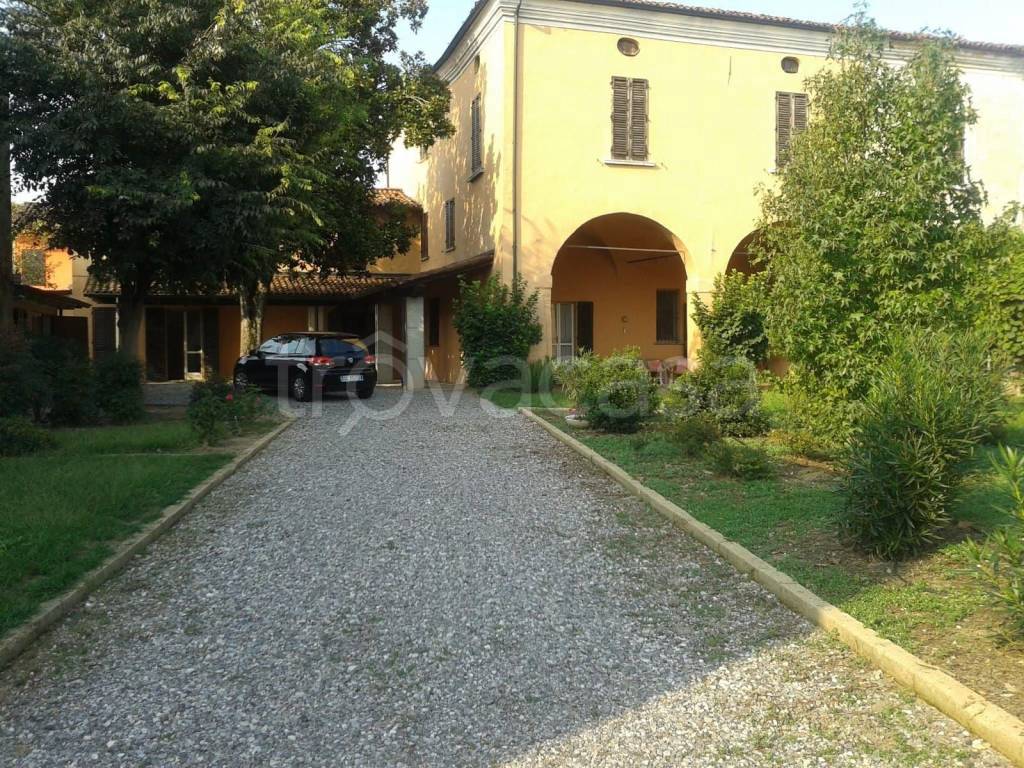 Intero Stabile in in vendita da privato ad Alfianello via Chiesa, 7