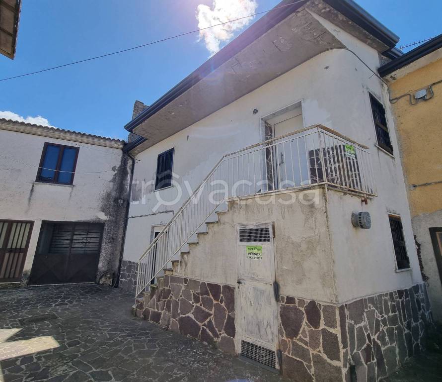 Appartamento in vendita a Santa Paolina frazione Viturano, 32