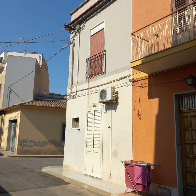 Appartamento in in vendita da privato ad Avola via Livorno, 9