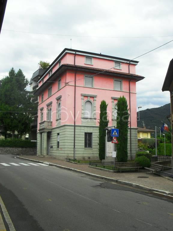 Loft in in vendita da privato ad Albino via Roma, 104