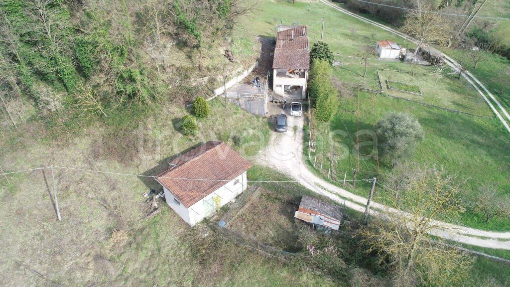 Intero Stabile in in vendita da privato a Isernia contrada San Vito, 21