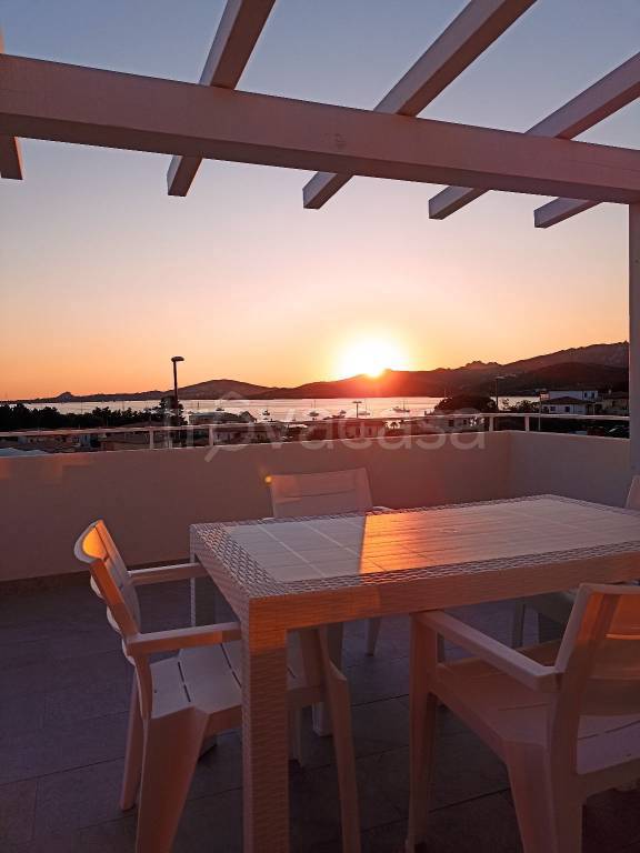 Attico in in vendita da privato ad Arzachena via Ischia