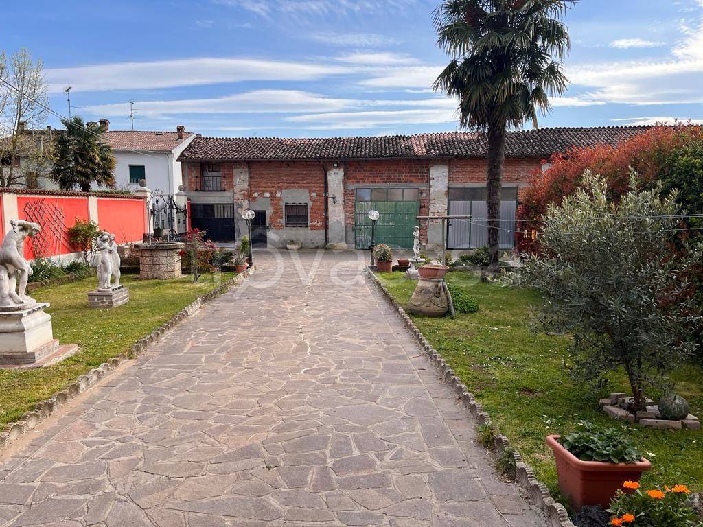 Casale in vendita a Sabbioneta