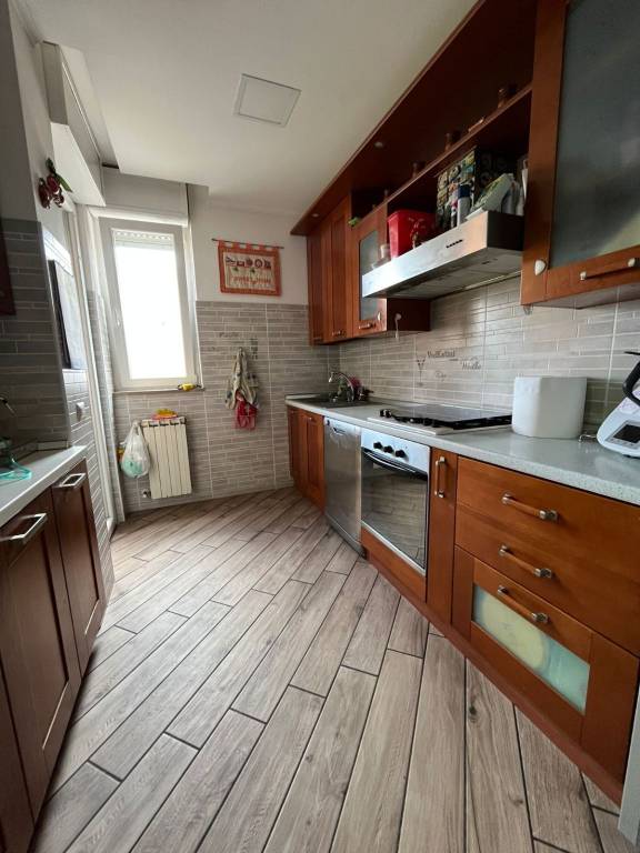 Appartamento in vendita ad Aprilia via Inghilterra, 118