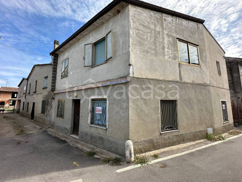 Casa Indipendente in vendita a Cappella de' Picenardi via Guerrino Cerioli
