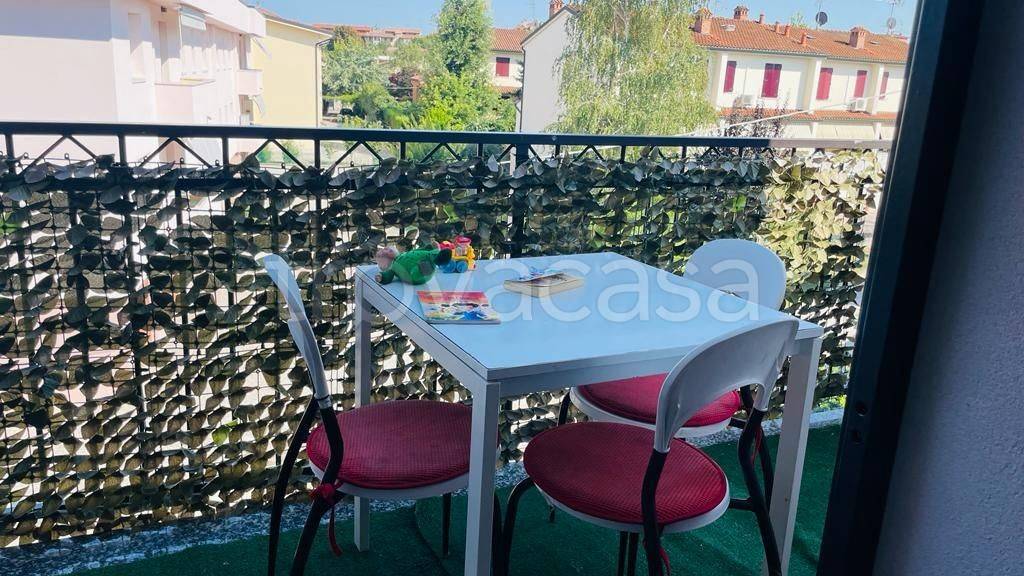 Appartamento in in vendita da privato a Cento via Adige, 7