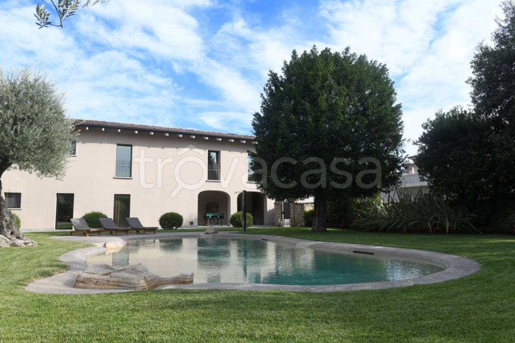 Villa in vendita ad Adro via Nigoline