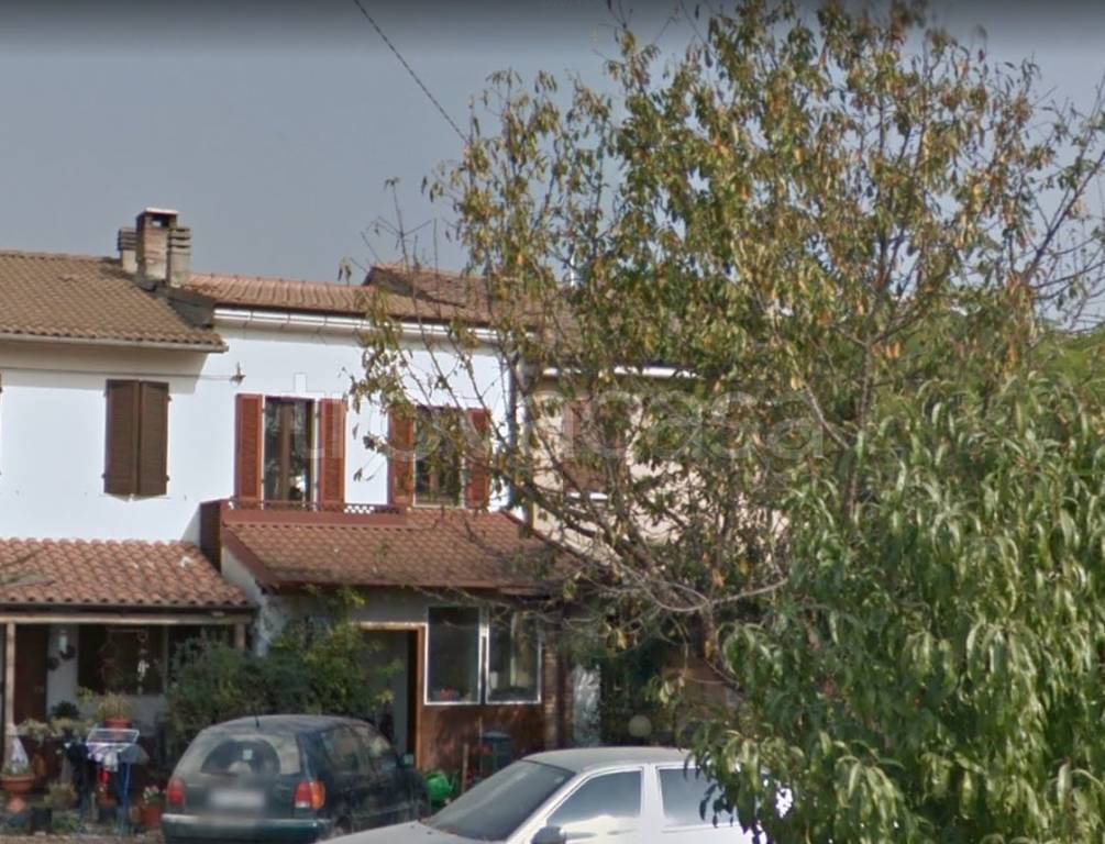 Cascina all'asta a Bastida Pancarana strada della Valle Bassa