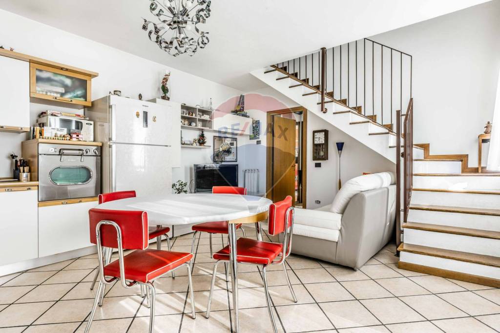 Appartamento in vendita a Gallarate via Garegnani, 6