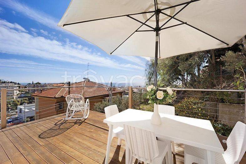 Appartamento in in vendita da privato ad Alassio regione Bellorina, 22