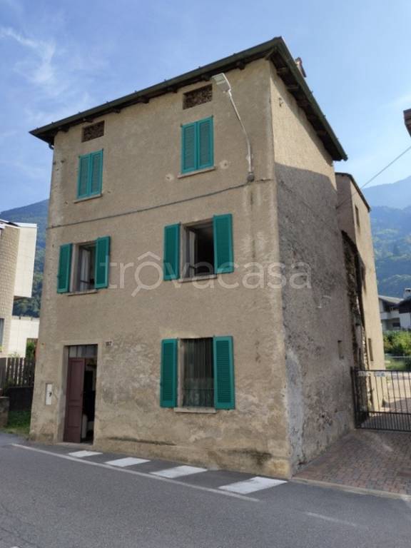 Casa Indipendente in vendita a Cosio Valtellino via Stelvio, 187