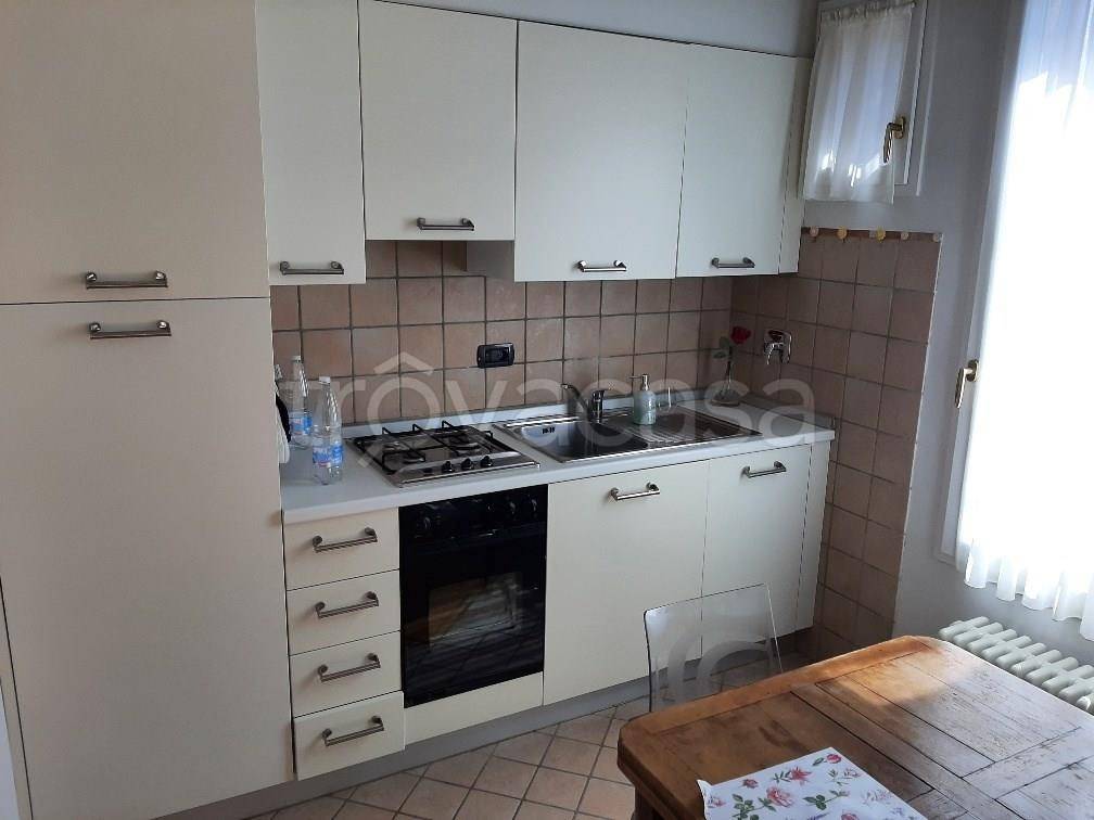 Appartamento in vendita a Bologna via Collegio di Spagna