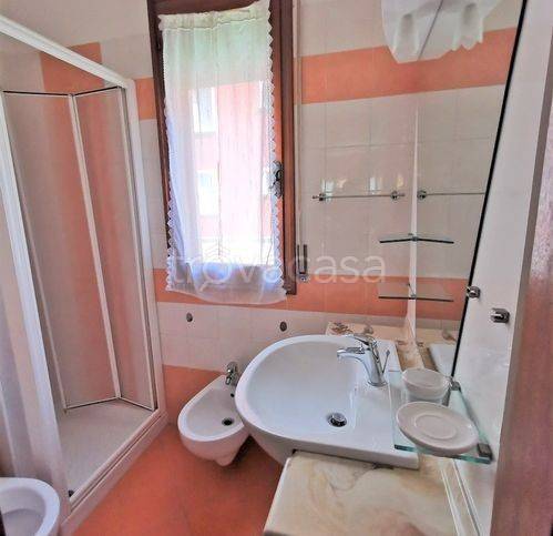 Appartamento in vendita a Rosolina viale Dei Pini