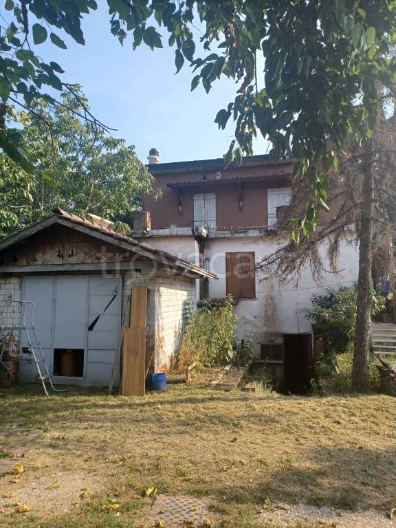 Villa Bifamiliare in in vendita da privato a Calcinato via Stazione, 85
